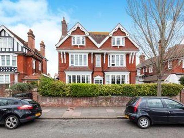 2 Bedrooms Flat for sale in Saffrons, Road, Eastbourne, East Sussex BN21
