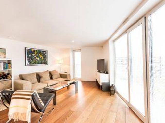 2 Bedrooms Flat for sale in Salamanca Place, Waterloo SE1