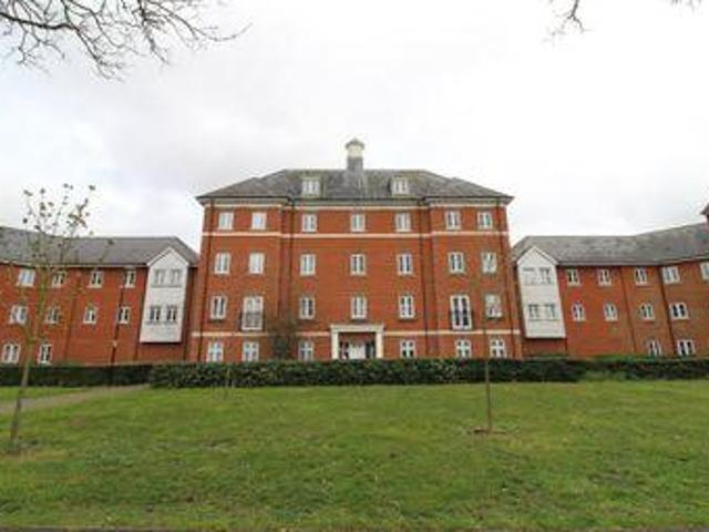 2 Bedrooms Flat for sale in Salamanca Way, Colchester CO2