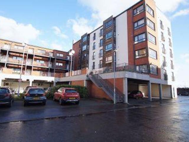 2 Bedrooms Flat for sale in Salamander Place, Edinburgh EH6