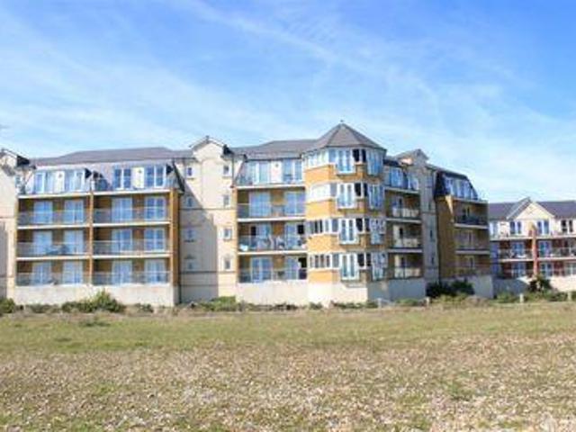 2 Bedrooms Flat for sale in San Diego Way, Eastbourne BN23