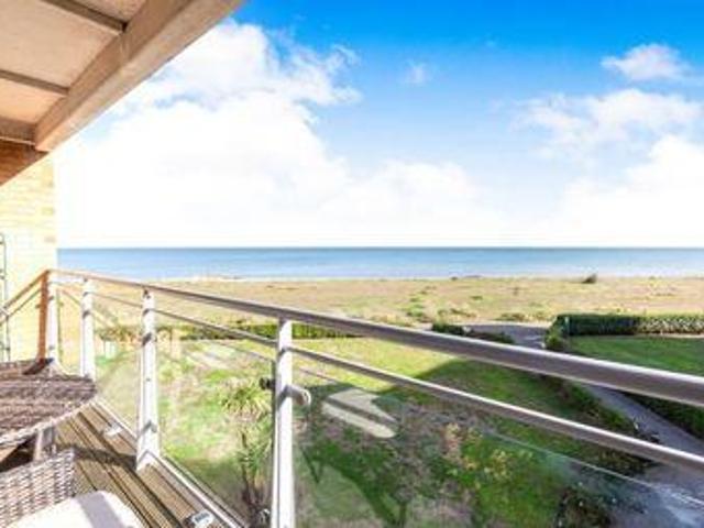 2 Bedrooms Flat for sale in San Diego Way, Sovereign Harbour North, Eastbourne, East Sussex BN23