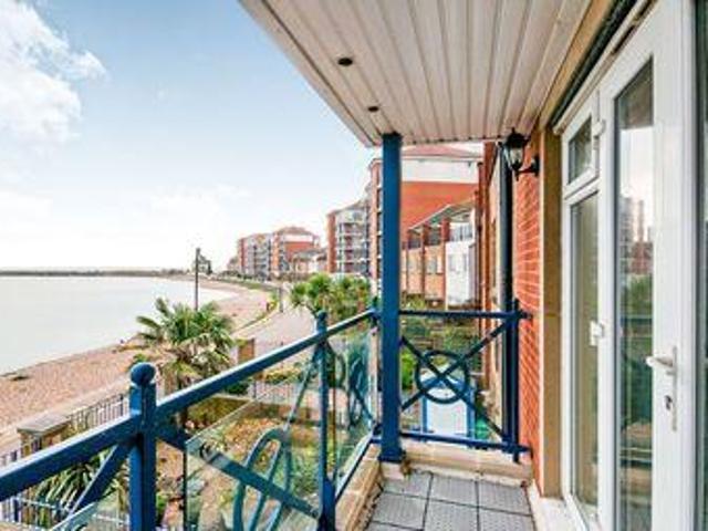 2 Bedrooms Flat for sale in San Juan Court, Eastbourne BN23