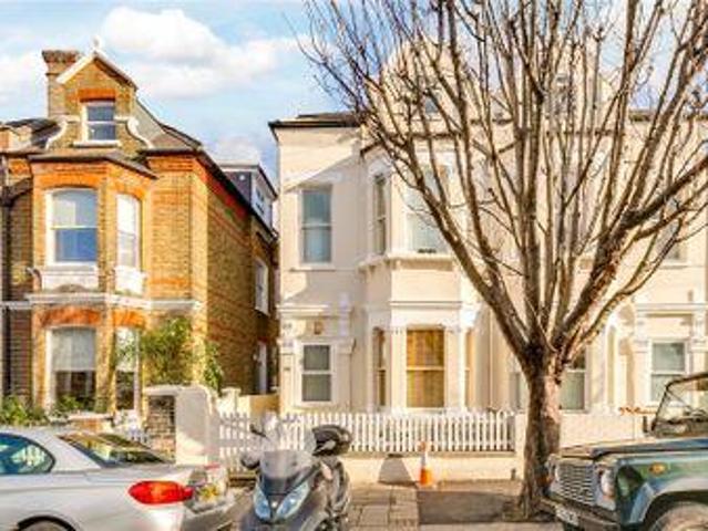 2 Bedrooms Flat for sale in Santos Road, London SW18