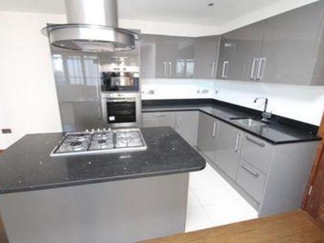 2 Bedrooms Flat for sale in Scarbrook Road, Croydon CR0