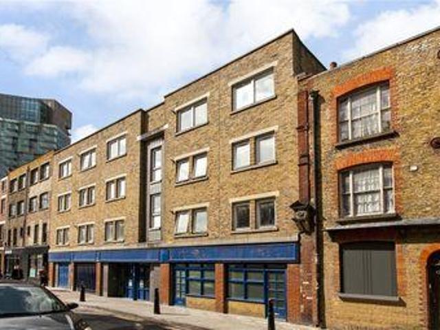 2 Bedrooms Flat for sale in Sclater Street, London E1
