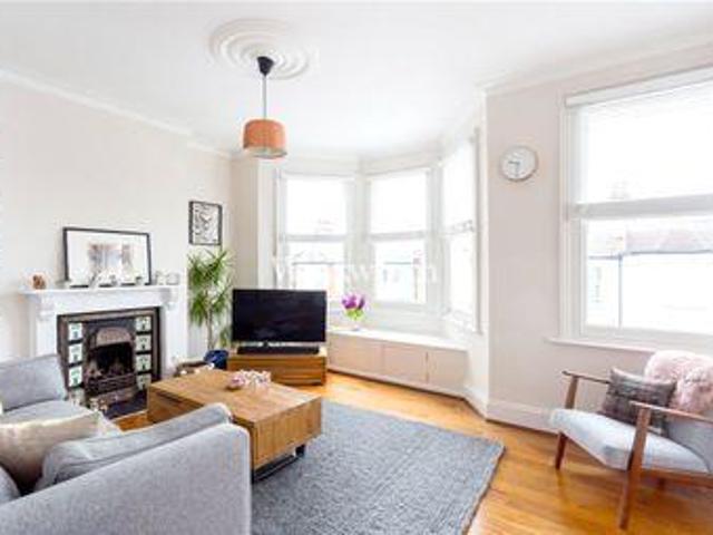 2 Bedrooms Flat for sale in Seymour Road, Harrin Ladder N8