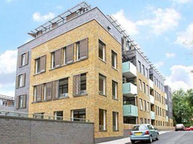 2 Bedrooms Flat for sale in Searle House, Regents Gate, Cecil Grove, St Johns Wood, London NW8