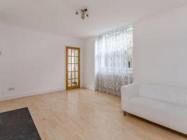2 Bedrooms Flat for sale in Sedlescombe Road, Fulham SW6