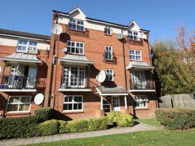 2 Bedrooms Flat for sale in Shaftesbury Gardens, North Acton NW10