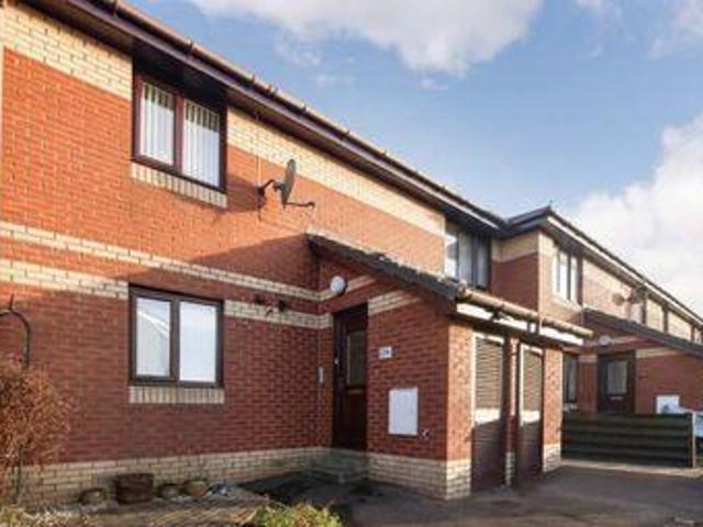 2 Bedrooms Flat for sale in Shawfarm Place, Prestwick, South Ayrshire, Scotland KA9