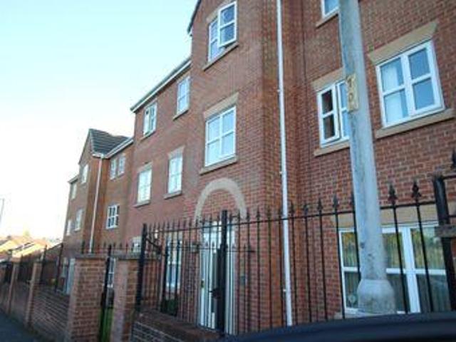 2 Bedrooms Flat for sale in Silchester Drive, Manchester M40