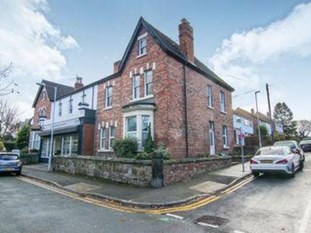 2 Bedrooms Flat for sale in Silverdale Road, Prenton CH43