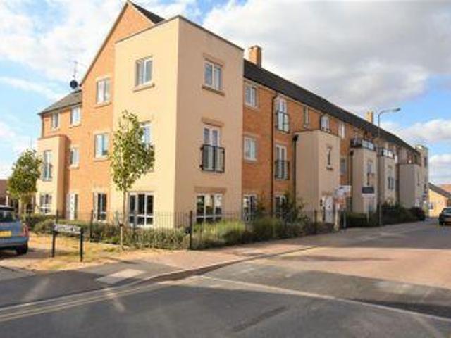 2 Bedrooms Flat for sale in Sir Frank Williams Avenue, Didcot OX11