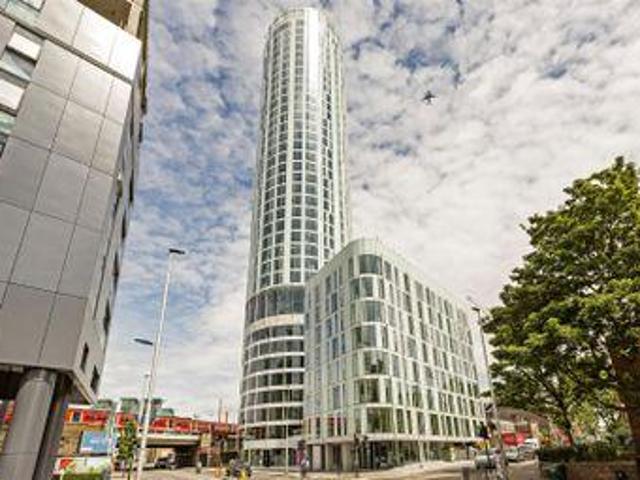 2 Bedrooms Flat for sale in Sky Gardens, 155 Wandsworth Road, London SW8