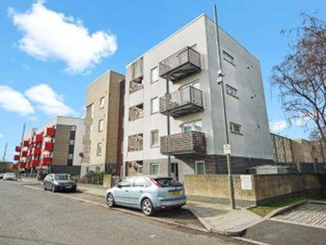 2 Bedrooms Flat for sale in Spice Court, 2 Ruby Way, London NW9