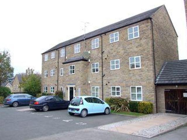 2 Bedrooms Flat for sale in Spinnaker Close, Ripley DE5