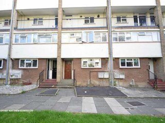 2 Bedrooms Flat for sale in Springhills, Harlow, Essex CM20