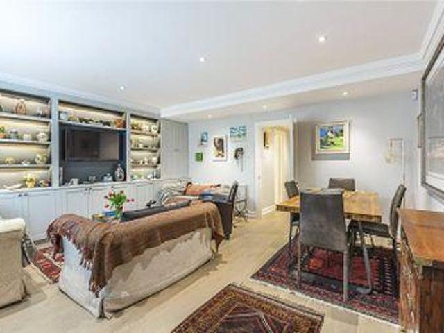 2 Bedrooms Flat for sale in St. George´s Drive, London SW1V