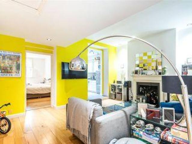 2 Bedrooms Flat for sale in St. George´s Square, London SW1V