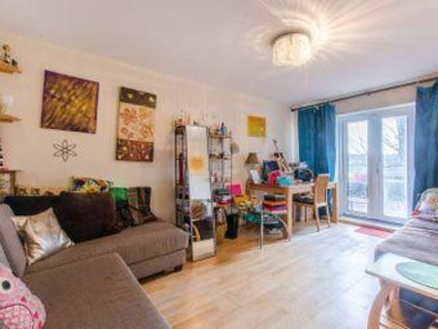 2 Bedrooms Flat for sale in St Davids Square, Canary Wharf E14
