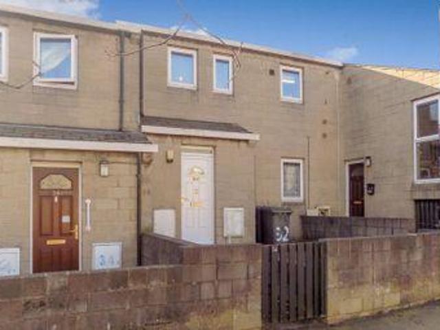 2 Bedrooms Flat for sale in St. Hildas Terrace, Thornbury, Bradford BD3