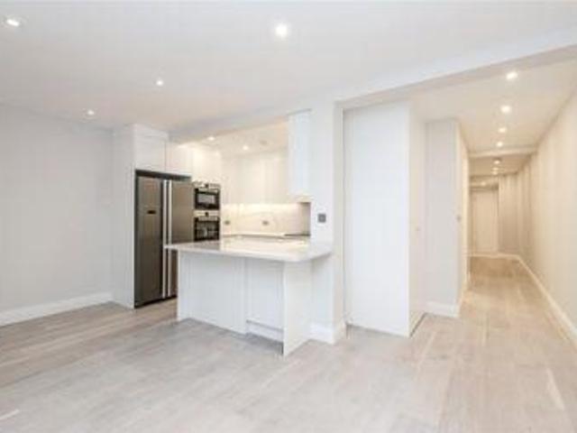 2 Bedrooms Flat for sale in St. John´s Hill, London SW11