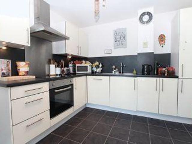 2 Bedrooms Flat for sale in St. Johns Street, Bedford MK42