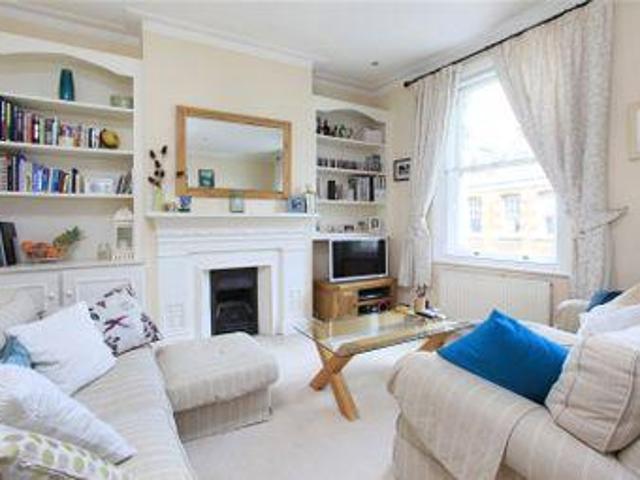 2 Bedrooms Flat for sale in St. Johns Road, London SW11