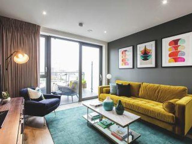 2 Bedrooms Flat for sale in St. Pauls Way, Bow, London E3