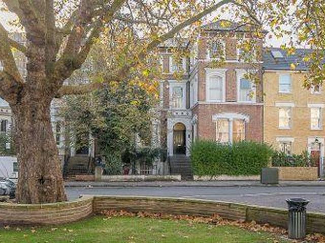 2 Bedrooms Flat for sale in St Quintin Avenue, London W10