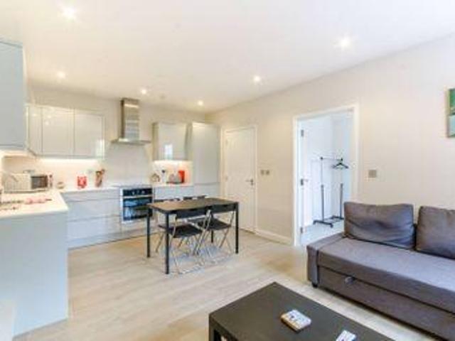 2 Bedrooms Flat for sale in Station Road, New Barnet, Barnet EN5