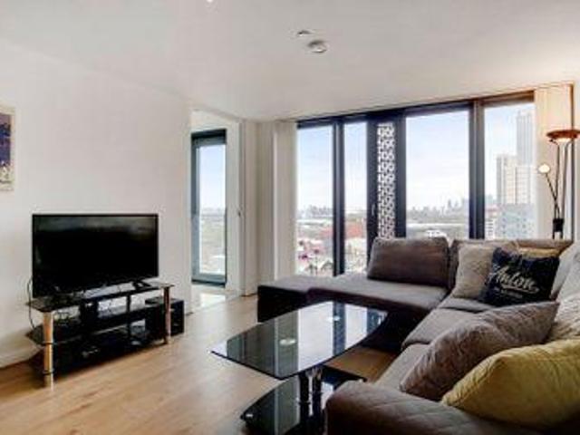 2 Bedrooms Flat for sale in Station Street, London E15