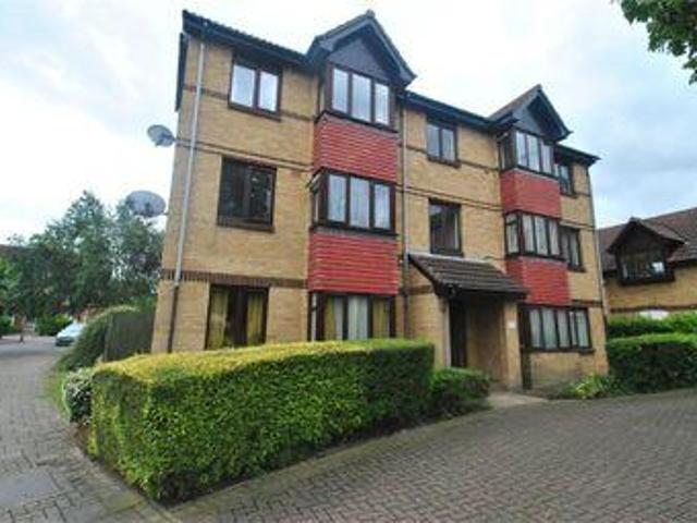 2 Bedrooms Flat for sale in Sterling Gardens, London SE14