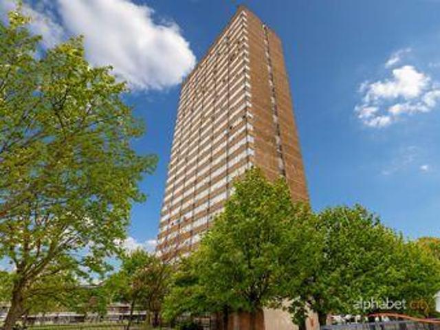 2 Bedrooms Flat for sale in Stewart Street, London E14