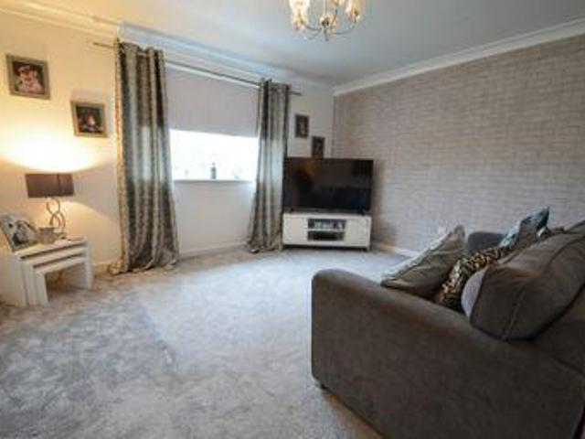 2 Bedrooms Flat for sale in Stirrat Crescent, Paisley PA3