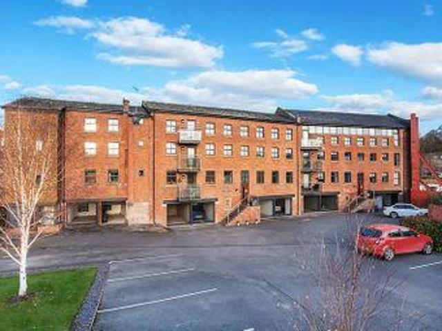 2 Bedrooms Flat for sale in Stonehouse Green, Congleton CW12