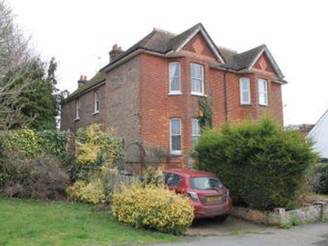 2 Bedrooms Flat for sale in Streatfield Gardens, Streatfield Road, Heathfield TN21