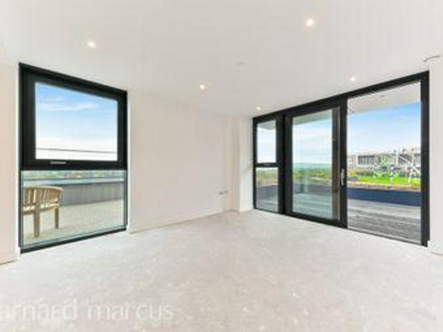 2 Bedrooms Flat for sale in Sutton Court Road, Sutton SM1