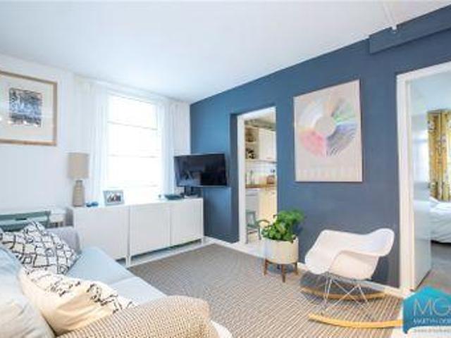 2 Bedrooms Flat for sale in Summersby Road, Highgate, London N6