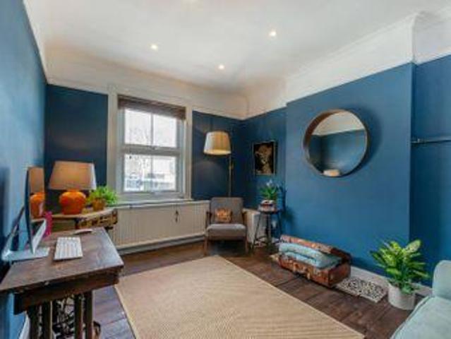 2 Bedrooms Flat for sale in Sunnyhill Road, Streatham SW16