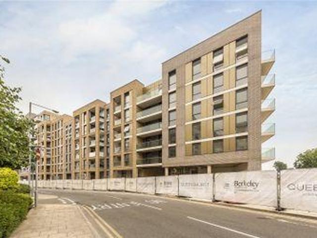 2 Bedrooms Flat for sale in Sury Basin, Kingston Upon Thames KT2