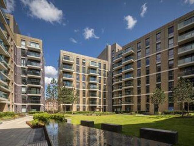 2 Bedrooms Flat for sale in Sury Basin, Kingston Upon Thames KT2
