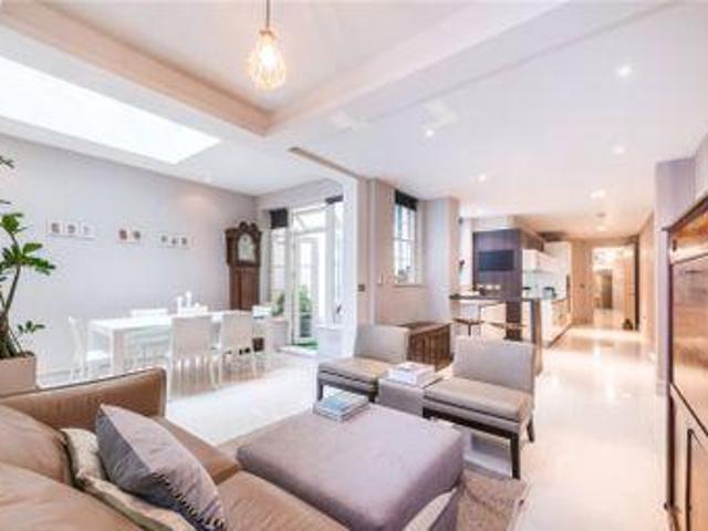 2 Bedrooms Flat for sale in Sussex Gardens, Hyde Park, London W2