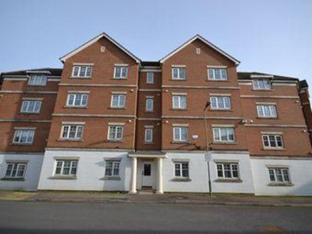 2 Bedrooms Flat for sale in Symphony Close, Edgware HA8