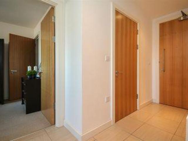 2 Bedrooms Flat for sale in Potato Wharf, Manchester M3