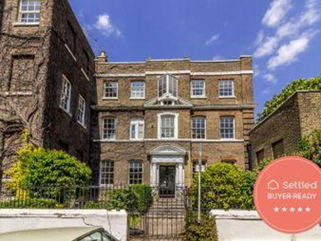 2 Bedrooms Flat for sale in Point House, London SE10