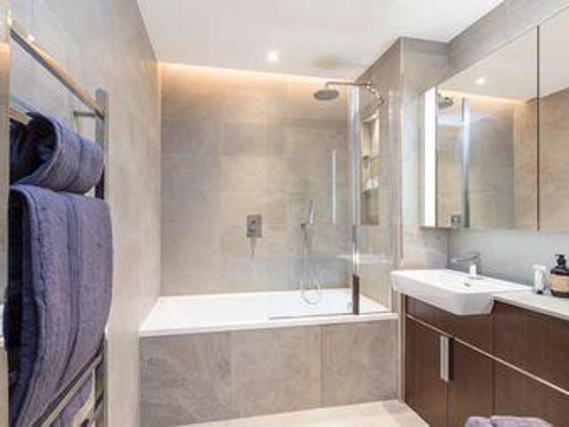 2 Bedrooms Flat for sale in Ponton Road, London SW8