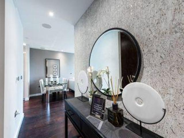 2 Bedrooms Flat for sale in Ponton Road, Nine Elms SW8