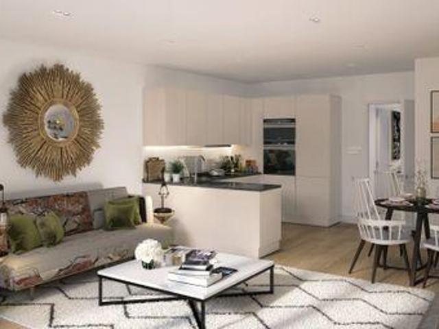 2 Bedrooms Flat for sale in Portobello Square, Wornington Road, Ladbroke Grove, London W10